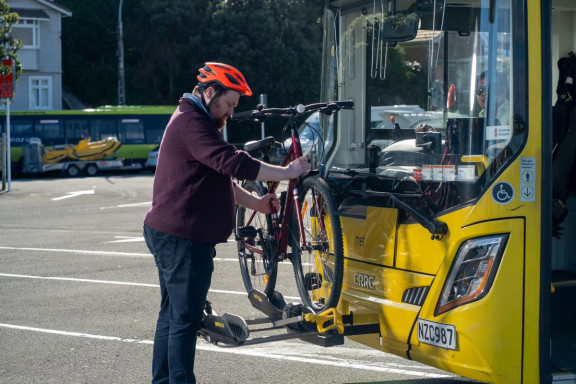 Wellington bike racks on buses back in action » Metlink